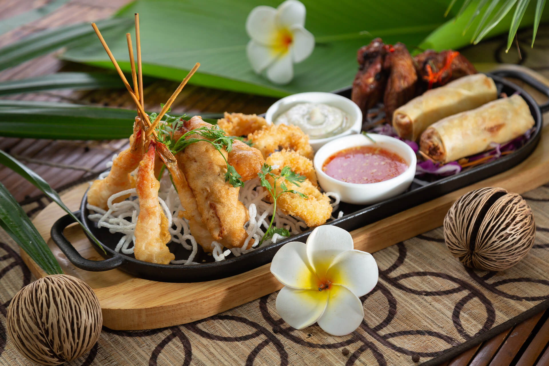 Dining - Koh Apikjun Resort (កោះអភិជន រីសត)