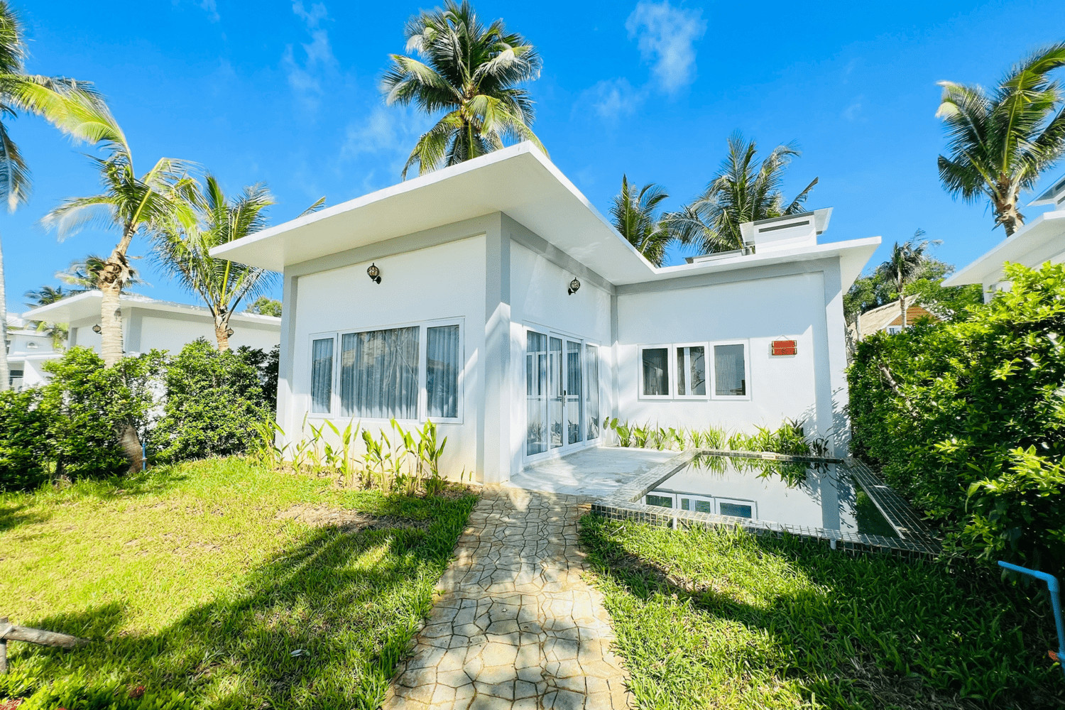 Prince Villa - Koh Apikjun Resort (កោះអភិជន រីសត)